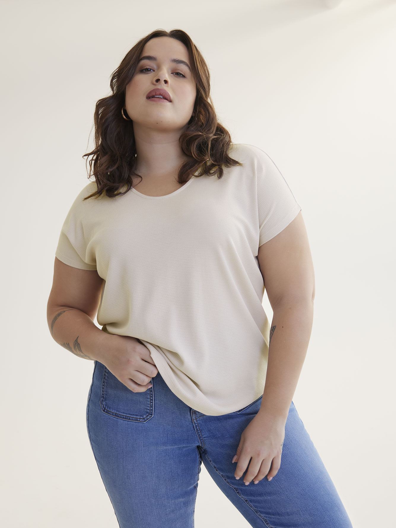 Solid Curvy-Fit Extended-Short-Sleeve Long Knit Top | Penningtons