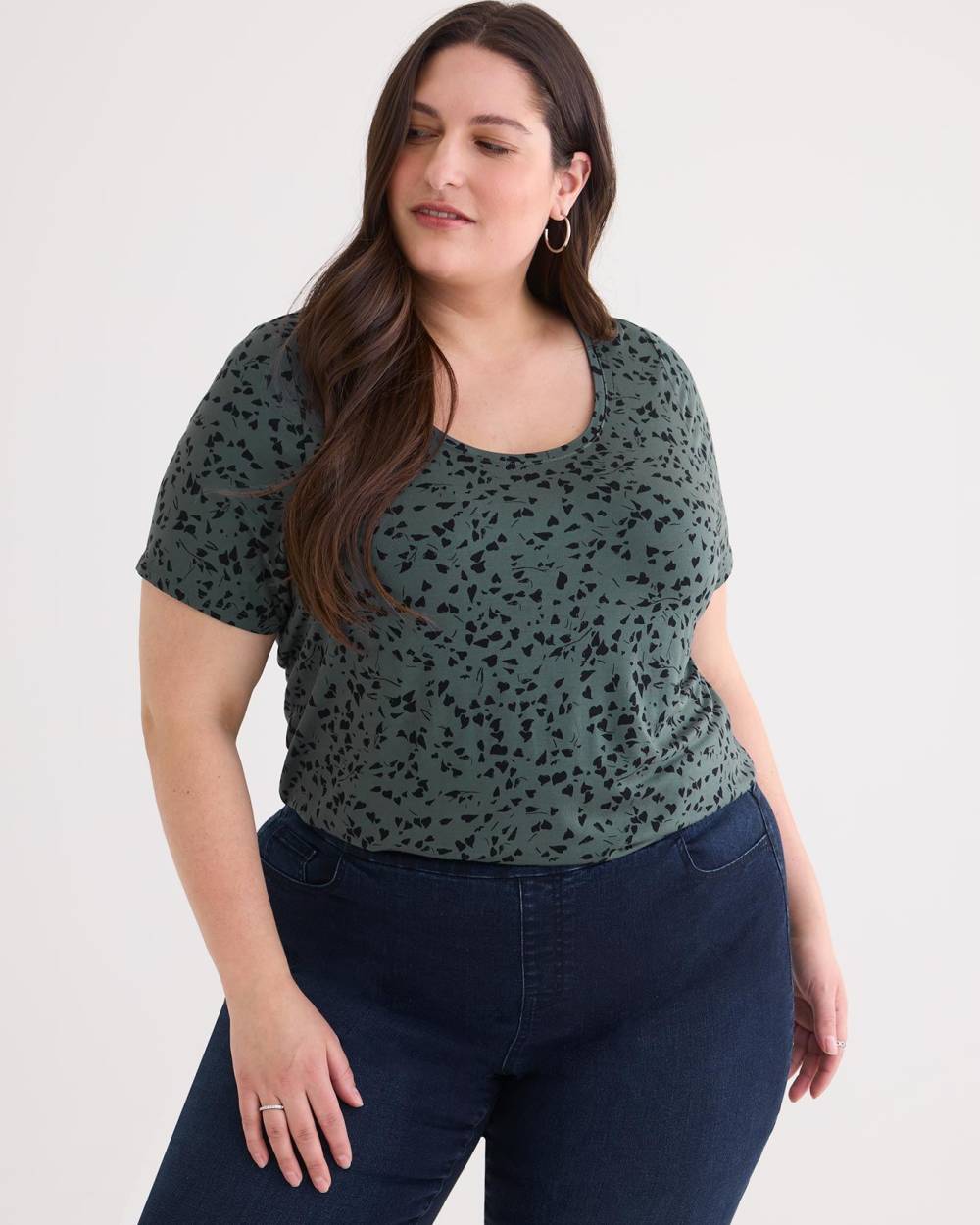 Responsible, Modern-Fit Scoop-Neck Tee - PENN. Essentials | Penningtons