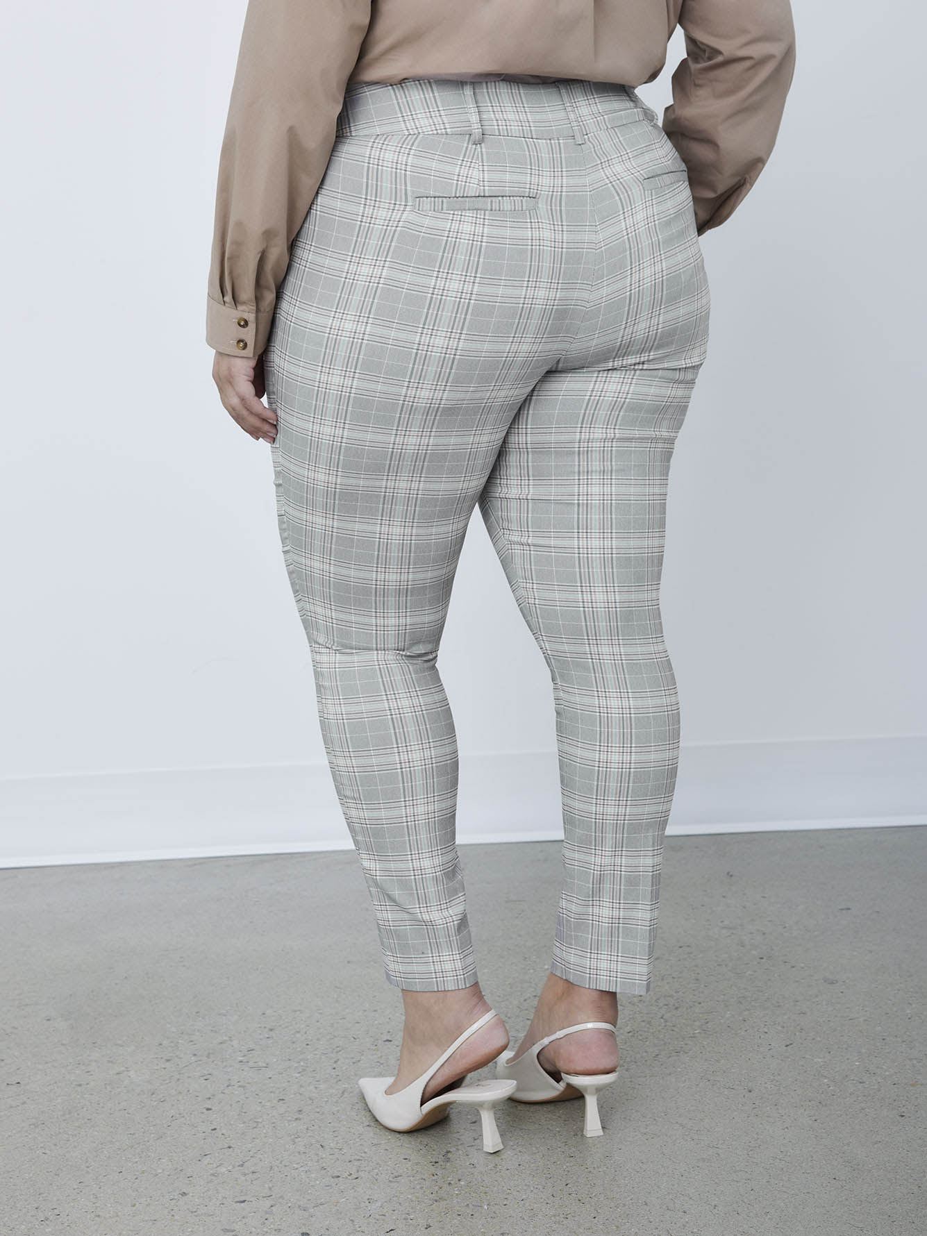 Savvy-Fit Skinny-Leg Plaid Pant | Penningtons