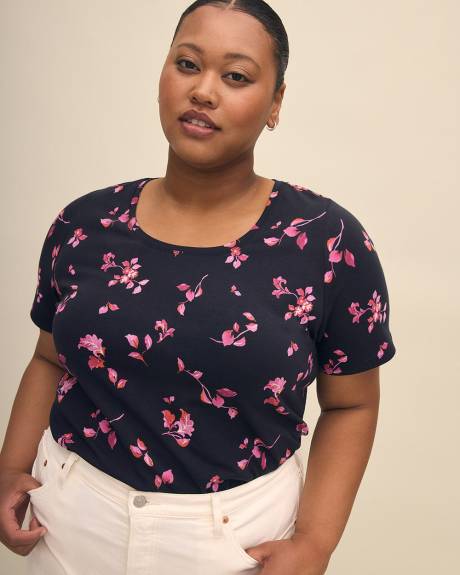 PENN. Essentials T-shirts | Plus-Size Clothing | Penningtons