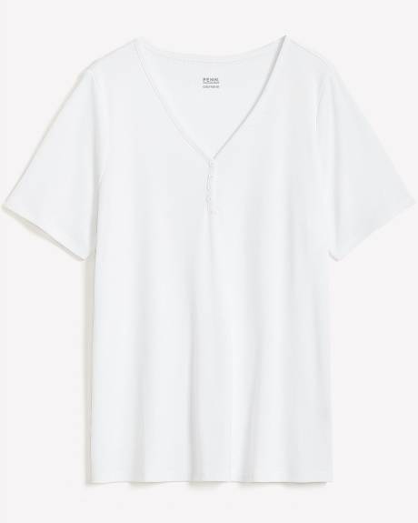 PENN. Essentials T-shirts | Plus-Size Clothing | Penningtons