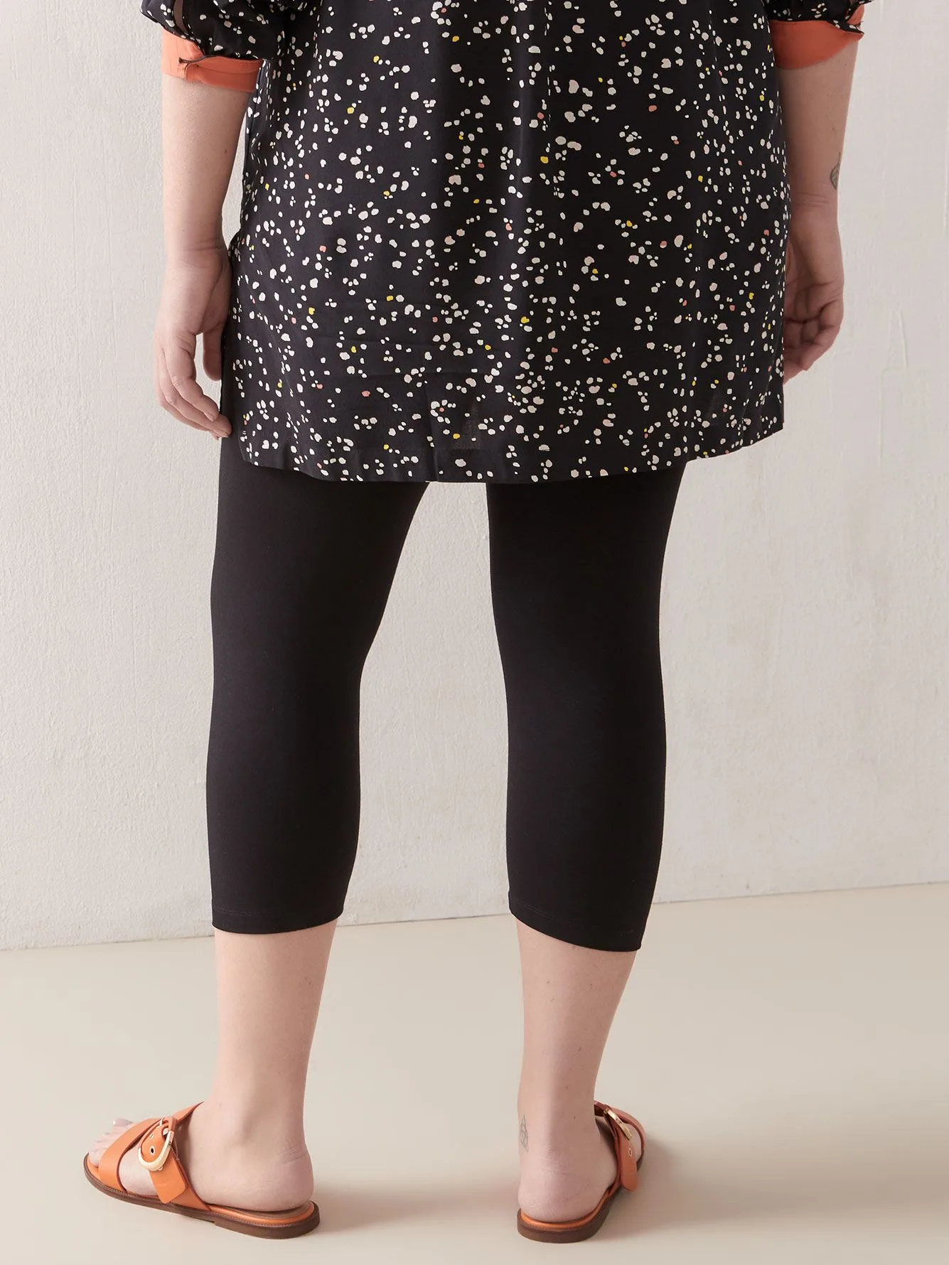 Basic Capri Legging | Penningtons