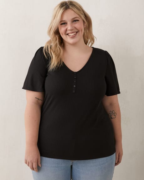 Plus Size Knit Tops | Plus Size Clothing | Penningtons