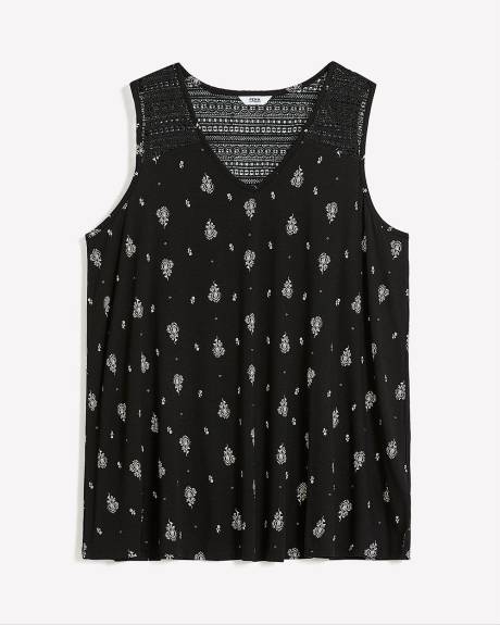 Plus Size T-shirts & Tank Tops | Penningtons